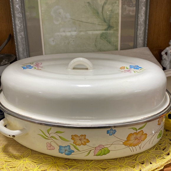 Kitchen | Vintage Enamelware Roaster Pan Pink Blue Floral Flower Design ...